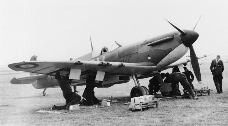 Spitfire Guns - Flight Journal