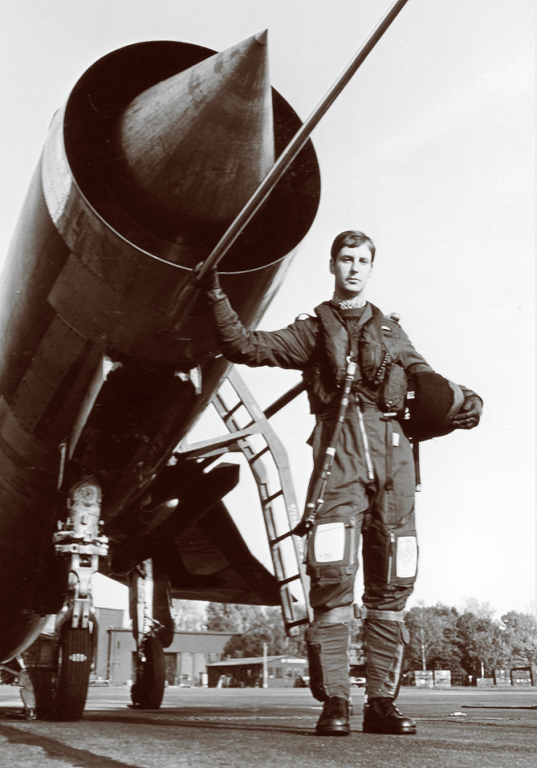 Lightnings to Spitfires - A lifetime as a fighter pilot - Flight Journal